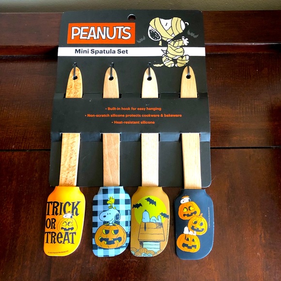 Peanuts | Holiday | Peanuts Halloween Mini Spatula Set | Poshmark